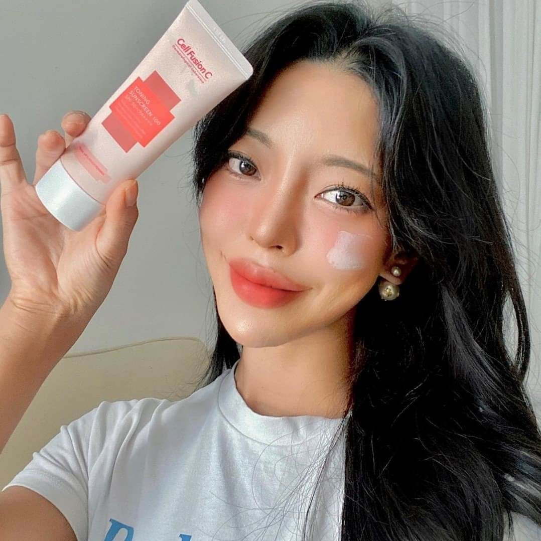 Kem chống nắng nâng tông da Cell Fusion Toning Sunscreen 100 SPF50+ PA ...